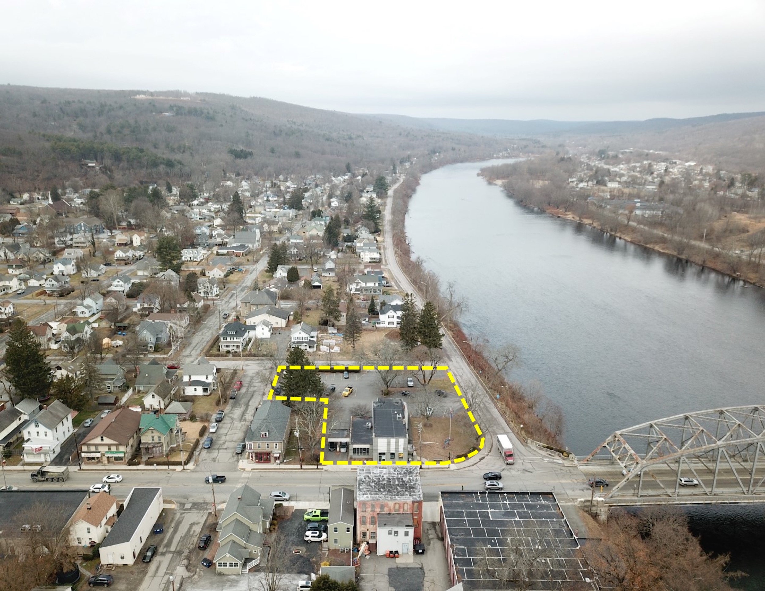 Absolute $1 Auction: Former Citizens Bank – Matamoras, PA - Marketplace