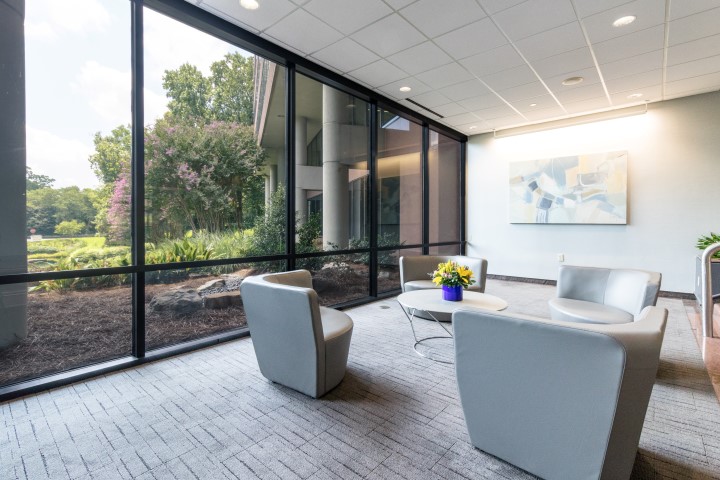 1600 Parkwood Office Building - Marketplace