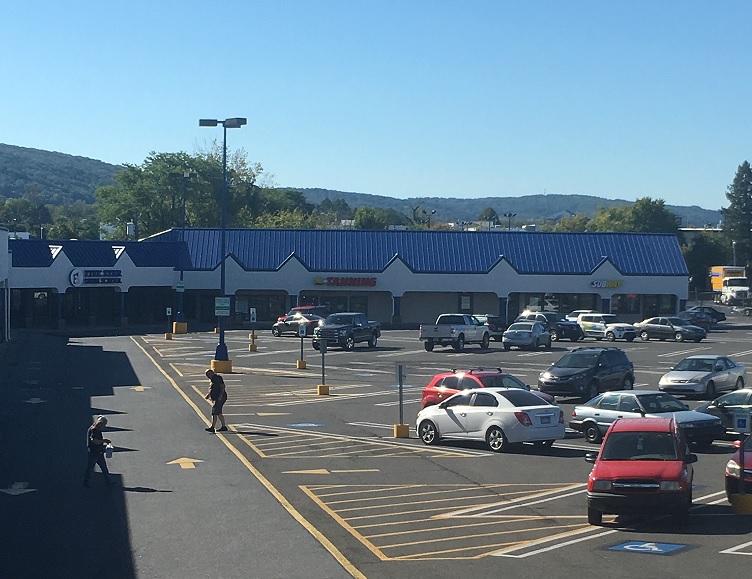 Parkway Shopping Center - Marketplace