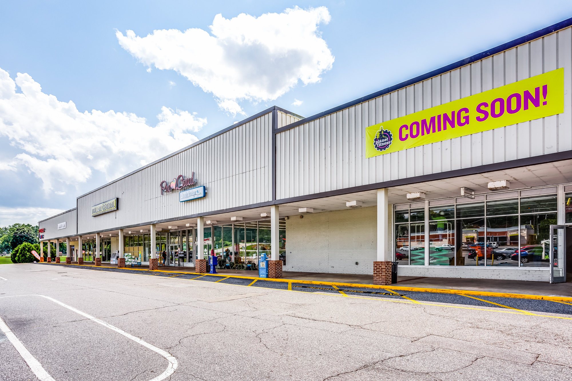 Mimosa Hills Shopping Center Marketplace