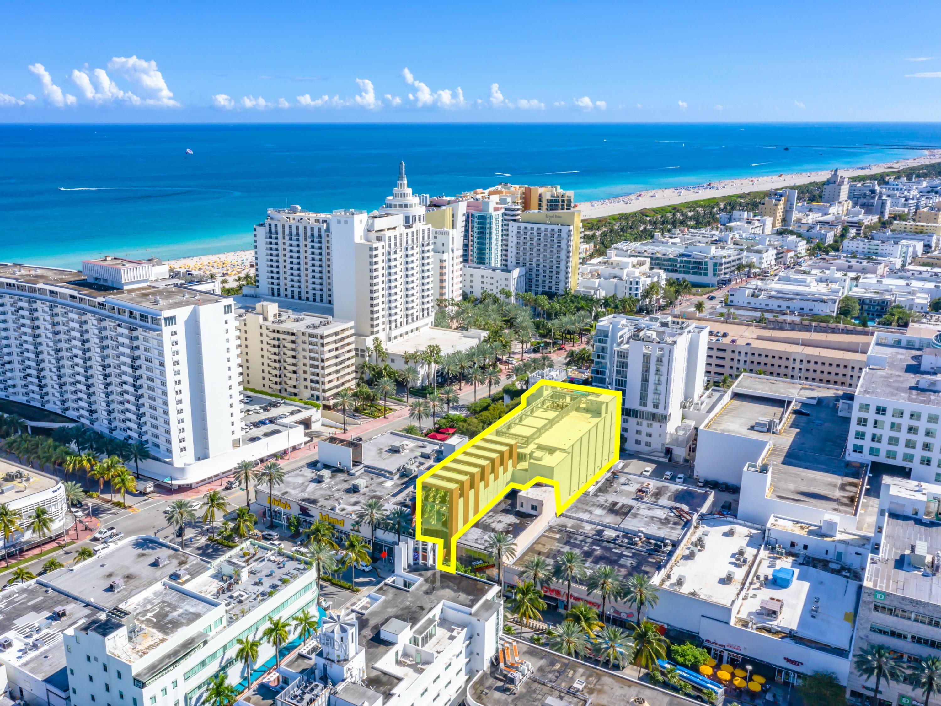 230 Lincoln Road – Ross Anchored Trophy Asset - Marketplace