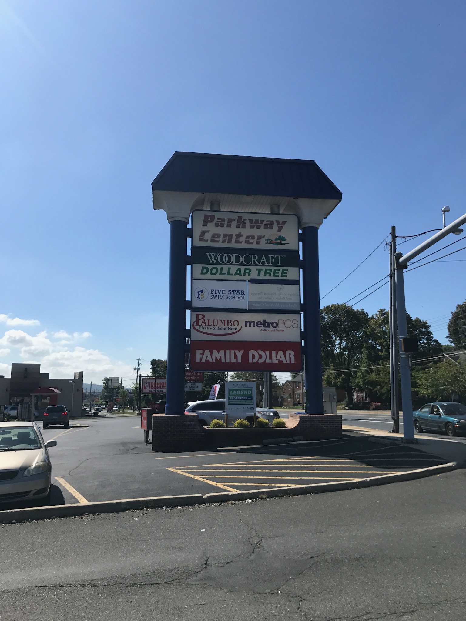Parkway Shopping Center - Marketplace