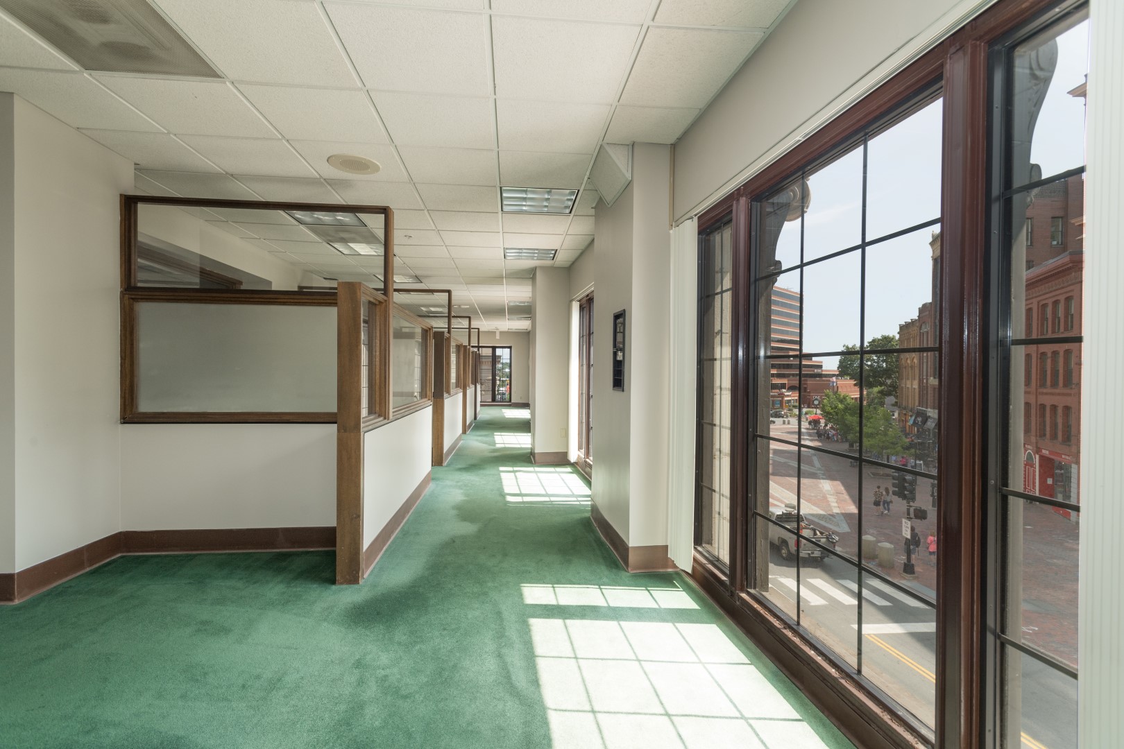 Time & Temperature Building - Marketplace