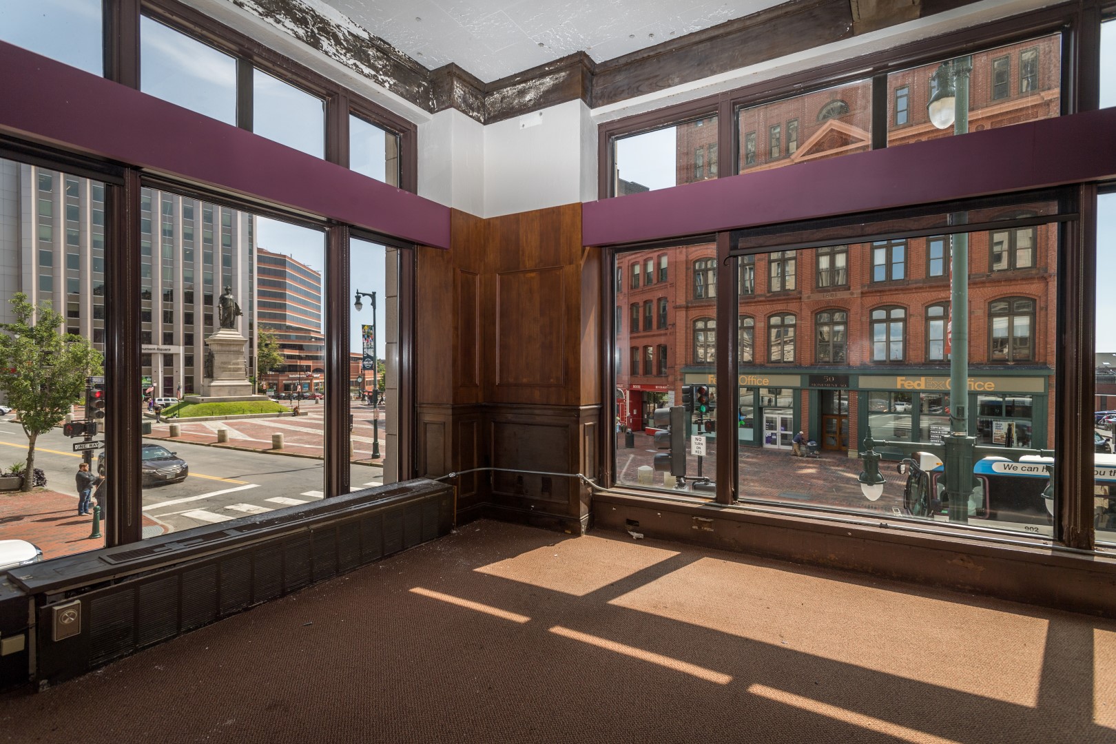 Time & Temperature Building - Marketplace